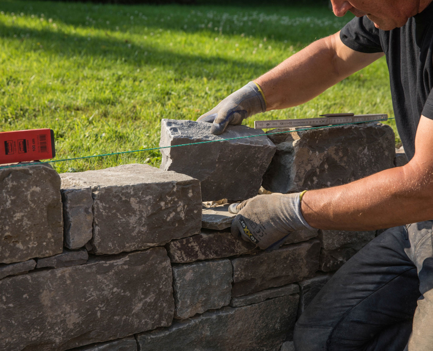 Naturstein im Garten - Gärten von Eckhardt GmbH & Co. KG